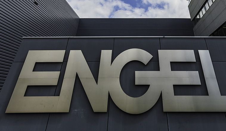 Firma Engel otevřela v Kaplici novou halu - Strojirenstvi.cz